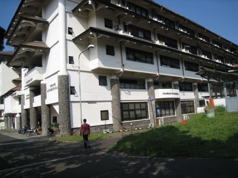 Magister Teknik Geodesi & Geomatika – FITB